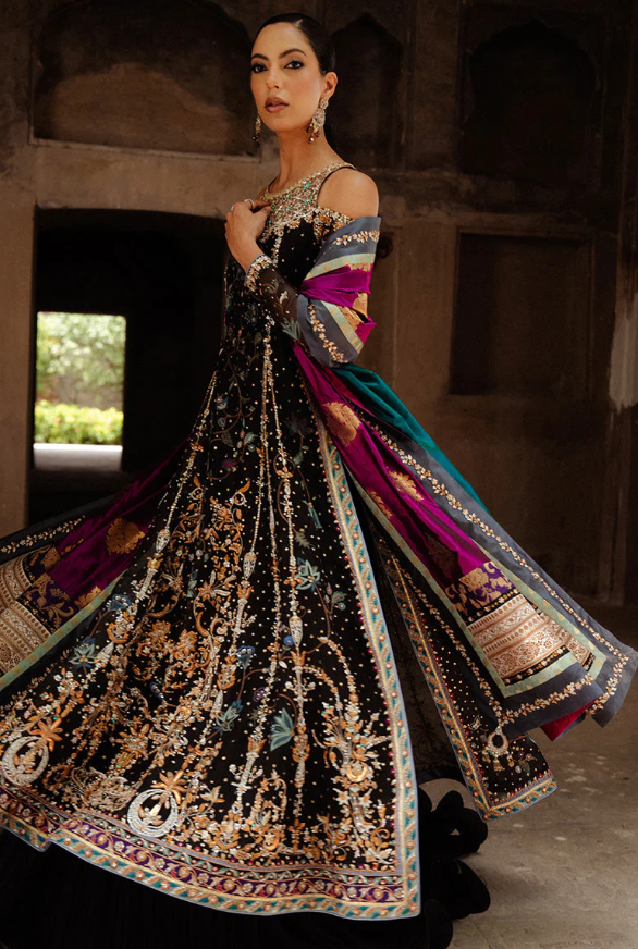 ZEENAT – UY Collection
