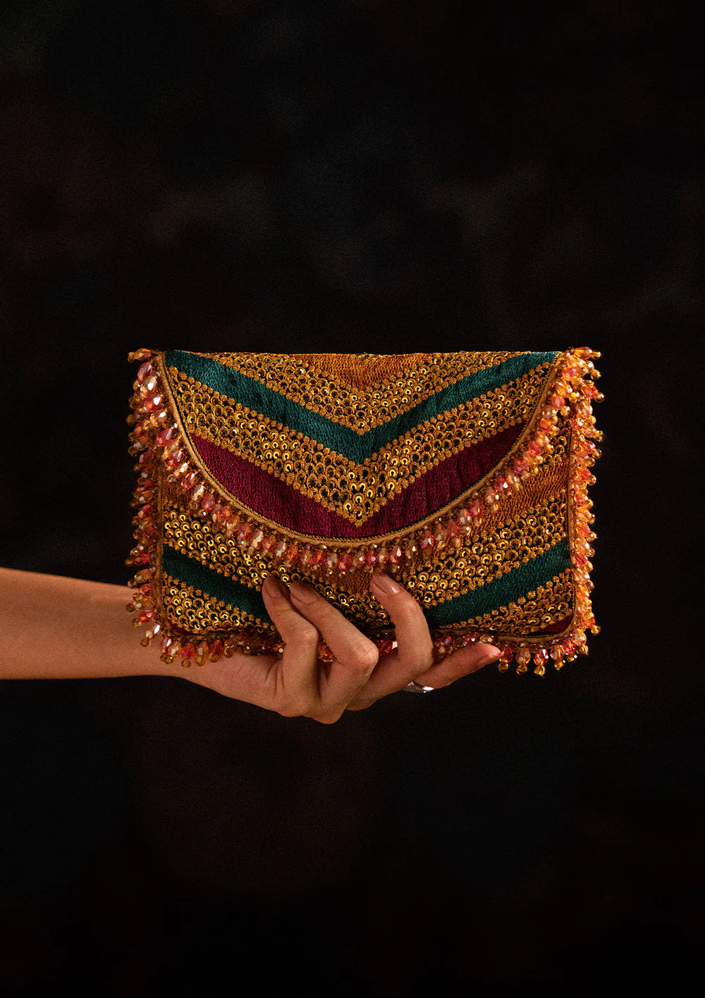 SARI EDIT '25 - MULTI CHATTA PATTI ENVELOPE BAG – UY Collection